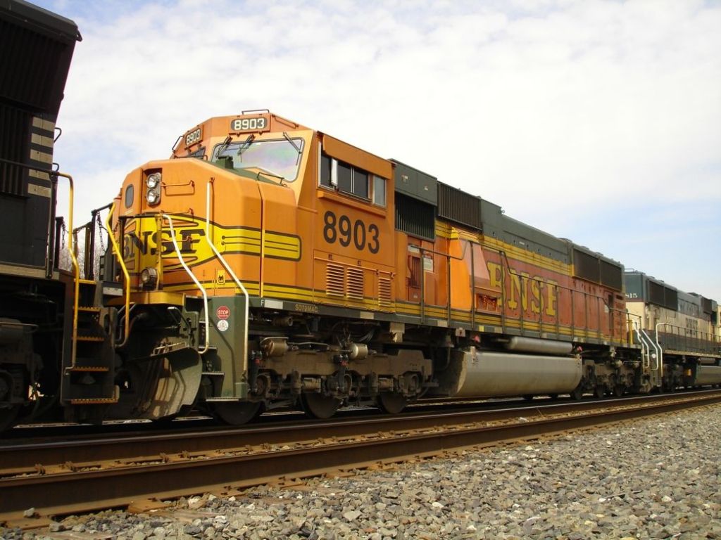 BNSF 8903
